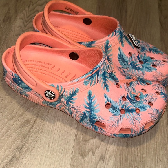CROCS | Shoes | Crocs Coral And Blue Palm Leaf Clogs | Poshmark